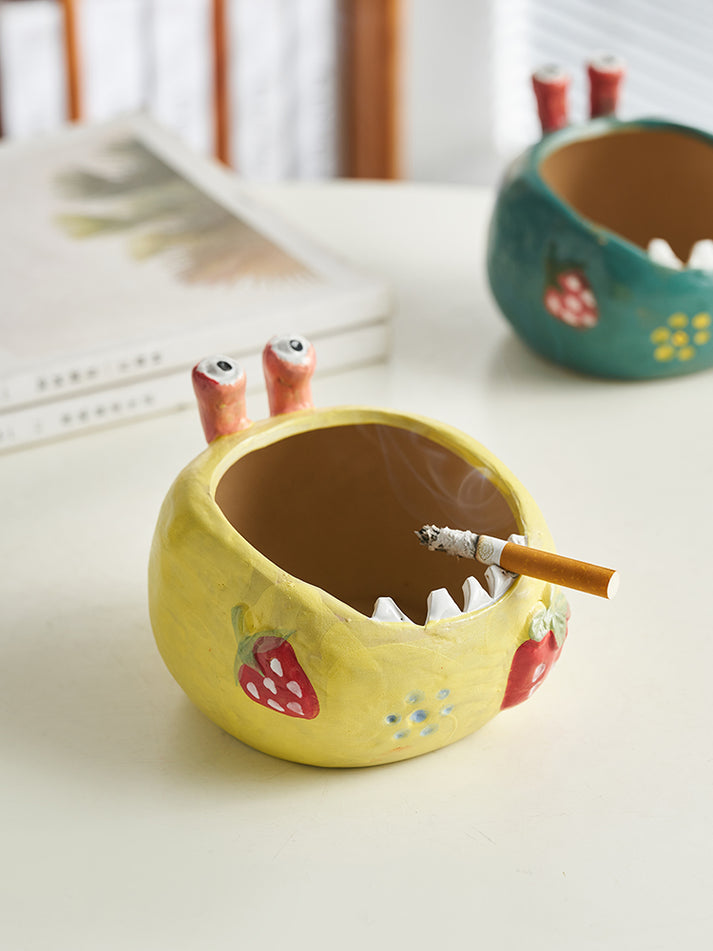 Big Mouth Monster Ceramic Ashtray, Amazing Art Decor – More Angle