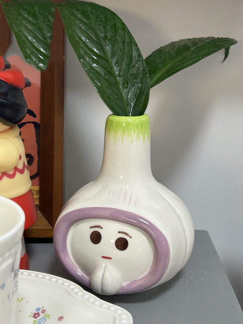 Creative Art Garlic Ceramic Vase, Home Decoration Ideas – More Angle
