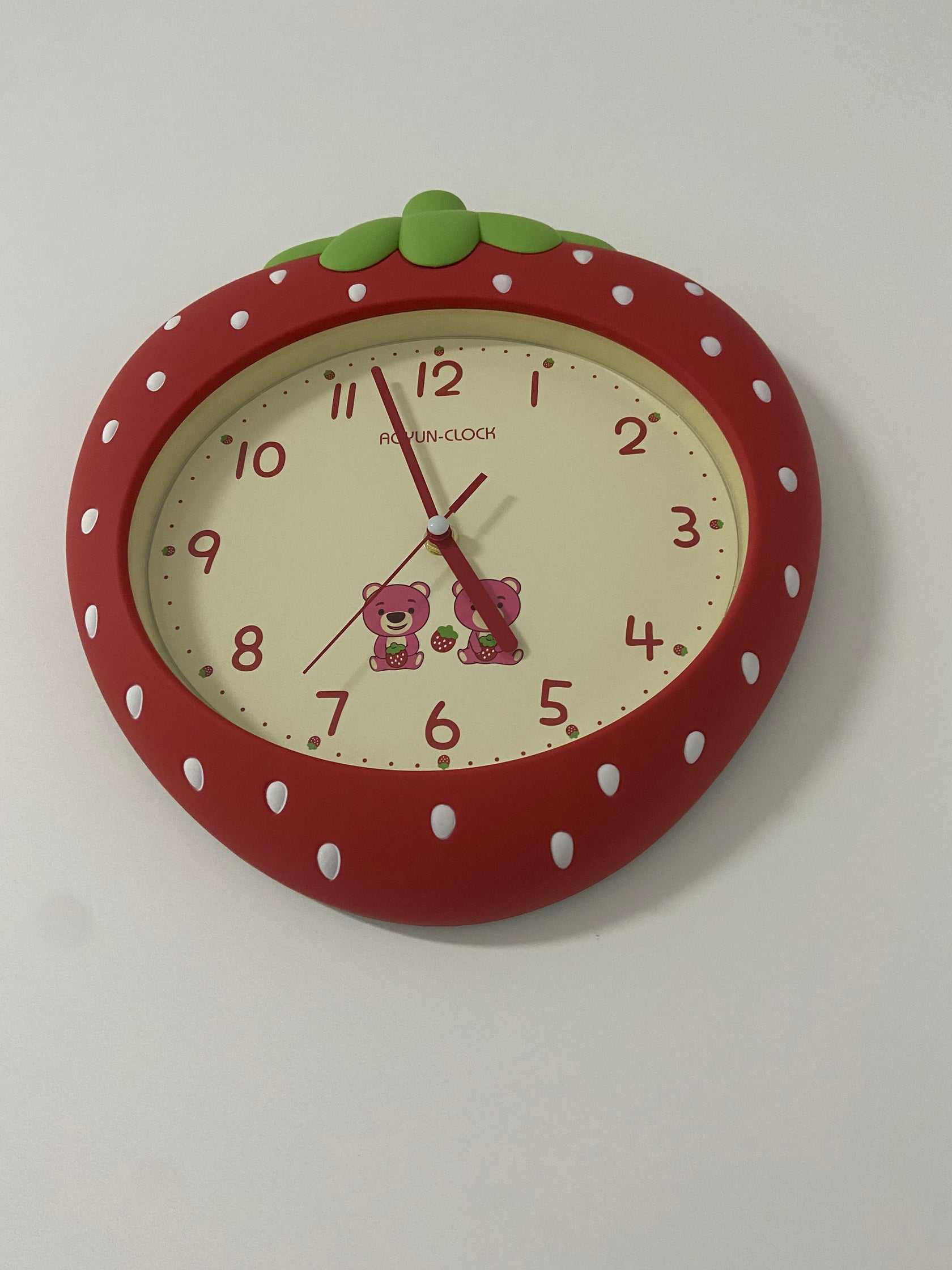 Cute Strawberry Wall Clock, Children'S Room Girls Room Decoration Idea ...