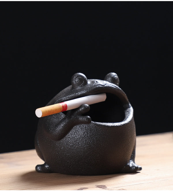 Funny Frog Ashtray With Big Mouth, Retro Design – More Angle