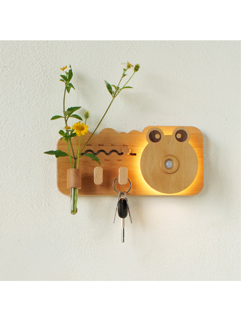 Home Decor Wooden Big Eye Frog Wall Sensor Light,with Key Hook – More Angle