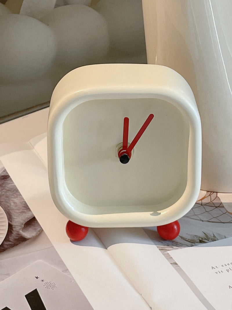Simple Cream Color Art Desktop Decorative Table Clock – More Angle